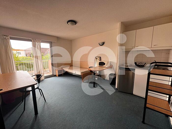 Olivet, Larry, Coin Rond, Lorette : Appartement 1 pièce à louer