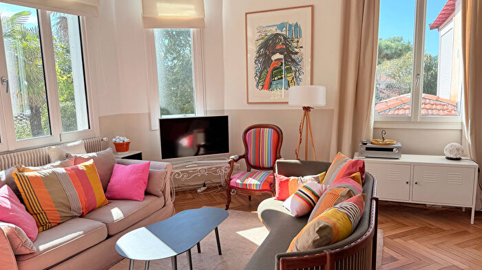 Appartement à vendre - Arcachon, Ville dHiver, Parc Mauresque - 4 pièces - 2 chambres