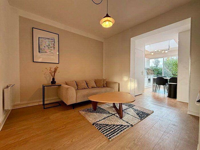 Appartement à louer - Loos - 3 pièces - 2 chambres