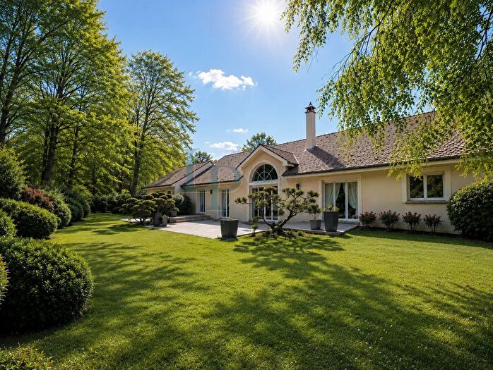 Ozoir-la-Ferrière, Poirier, Clos de la Vigne : Maison 8 pièces à vendre