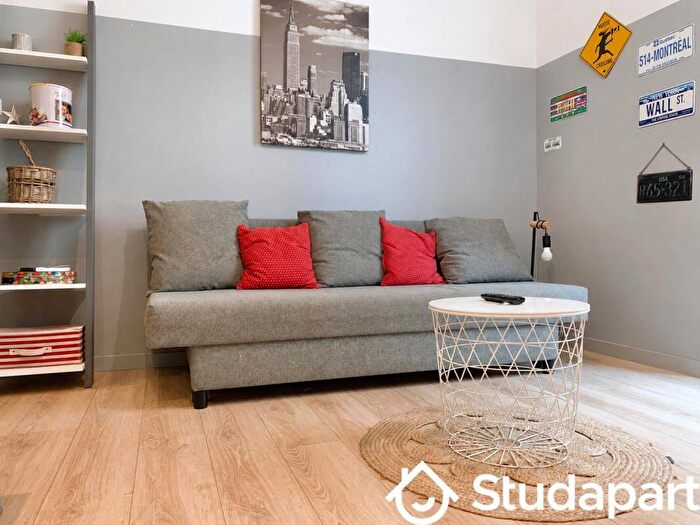 Berriat-Ampere, Grenoble : Appartement 1 pièce à louer