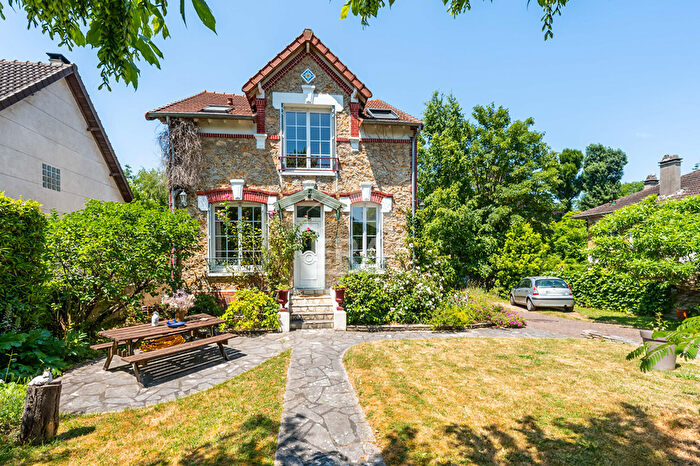 Maison à vendre - Ballancourt-sur-Essonne - 6 pièces - 5 chambres
