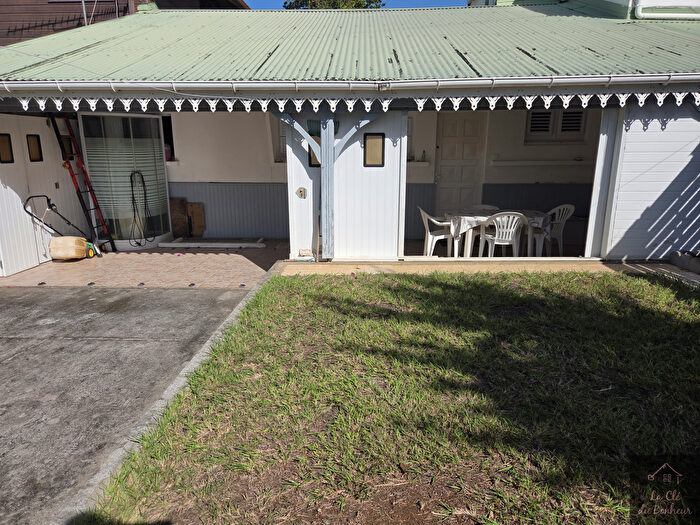 Maison à vendre - Les Trois-Îlets - 2 pièces - 1 chambre