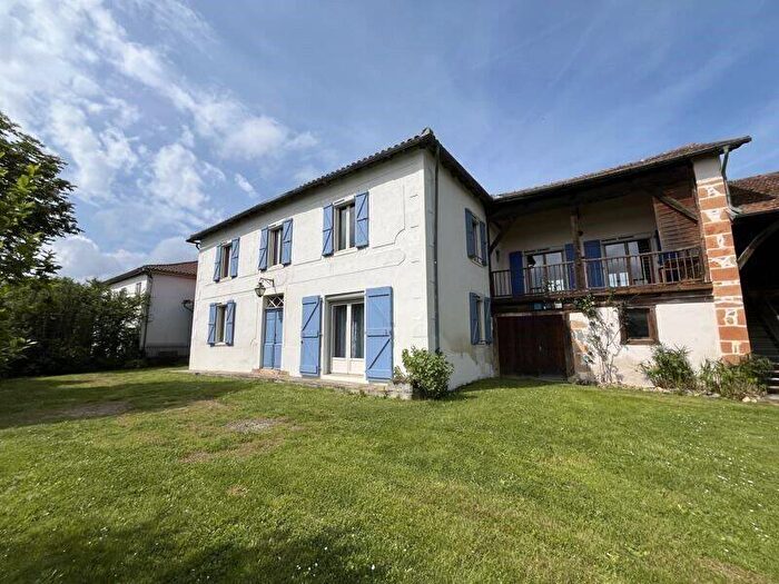 Maison 4 pièces à Larcan, à louer