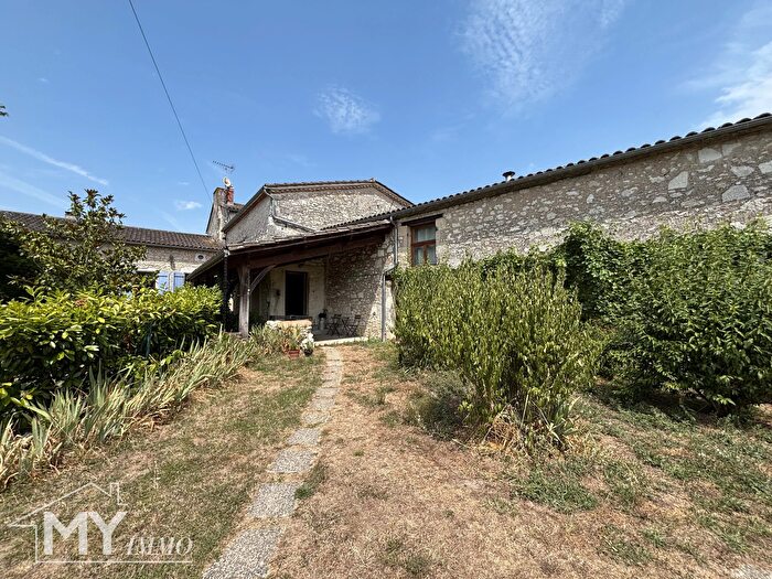 Maison 11 pièces à La Roquille, à vendre