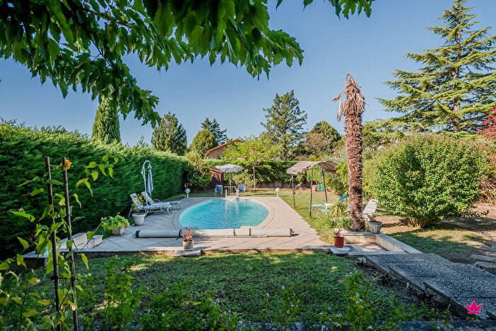 Maison 5 pièces à Jons, à vendre
