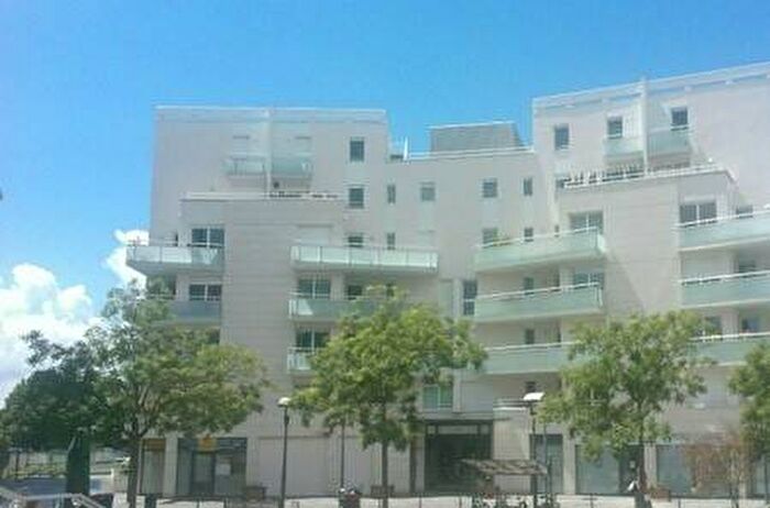 Le Pas du Lac, Montigny-le-Bretonneux : Appartement 3 pièces à louer