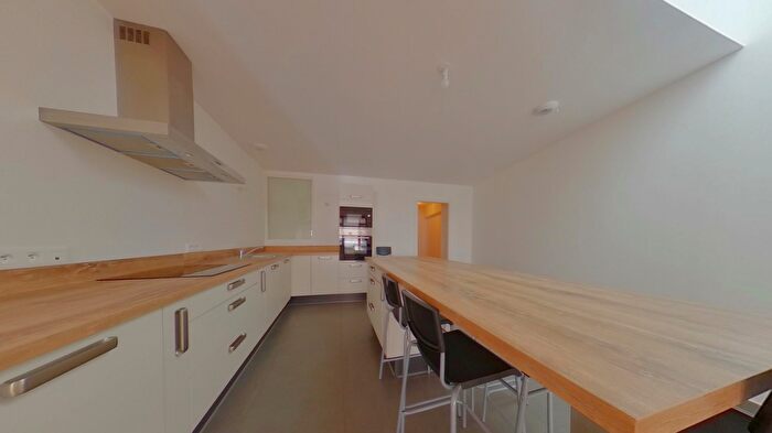 Appartement 4 pièces à Strasbourg, Gare, à louer
