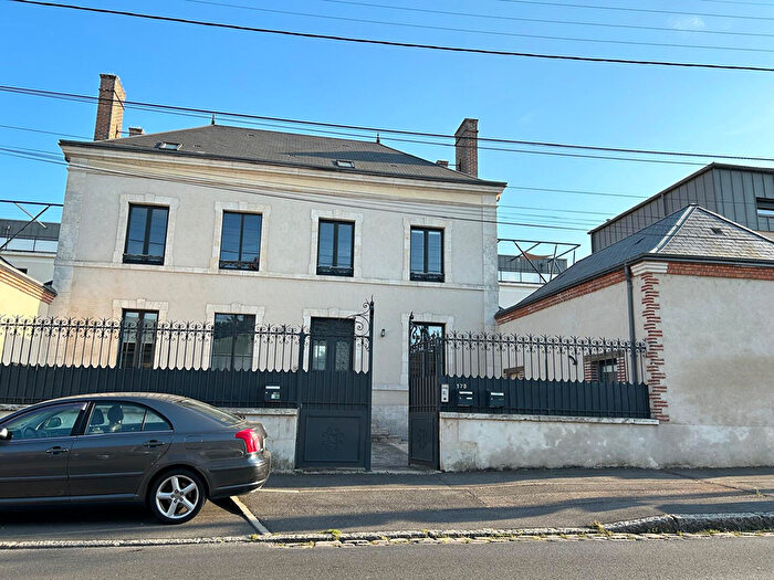 Maison à vendre - Saint-Jean-de-Braye, Ouest - 13 pièces - 11 chambres