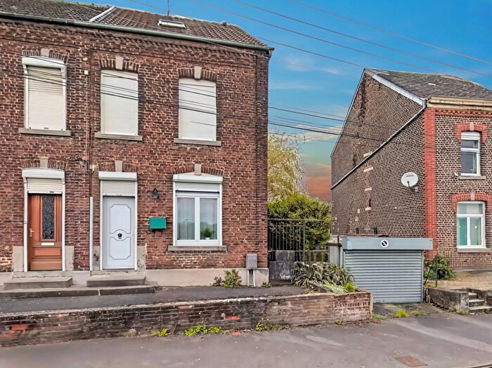 Maison à vendre - Maubeuge, Montplaisir - 4 pièces - 2 chambres