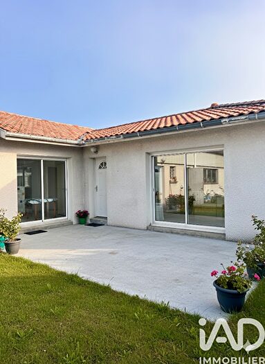 Maison à vendre - Saint-Vincent-de-Tyrosse - 4 pièces - 3 chambres