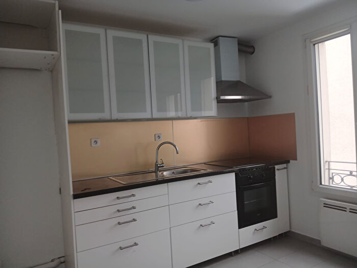 Appartement 2 pièces à Villeneuve-le-Roi, Grusie, à louer