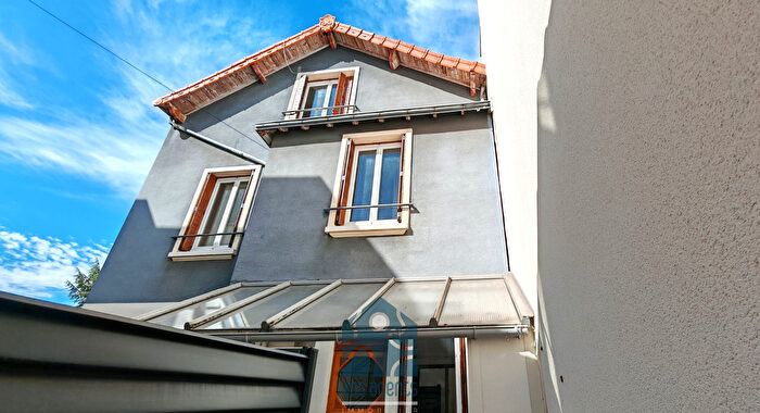 Maison à vendre - Clermont-Ferrand, Cotes de Clermont - 3 pièces - 2 chambres