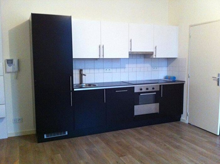 Appartement à louer - Les Conches, Auxerre - 2 pièces - 1 chambre