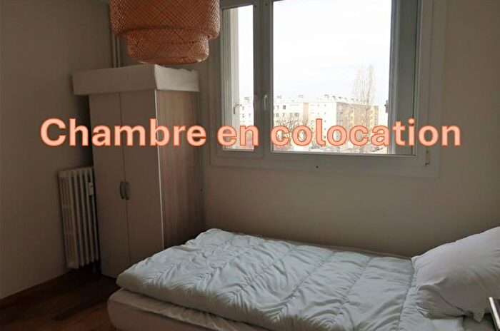 Appartement 6 pièces à Lyon 8ème, Etats Unis, à louer