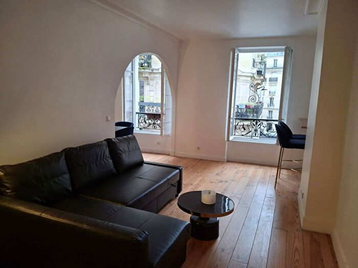 Appartement à louer - Muette Nord, Paris ème arrondissement - 2 pièces - 1 chambre