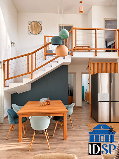 Maison 6 pièces à Saint-Pierre, Les Assises, Bois Noirs, à vendre
