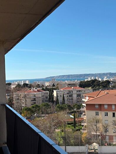 Appartement à louer - Marseille e , Saint-Just - 2 pièces - 1 chambre