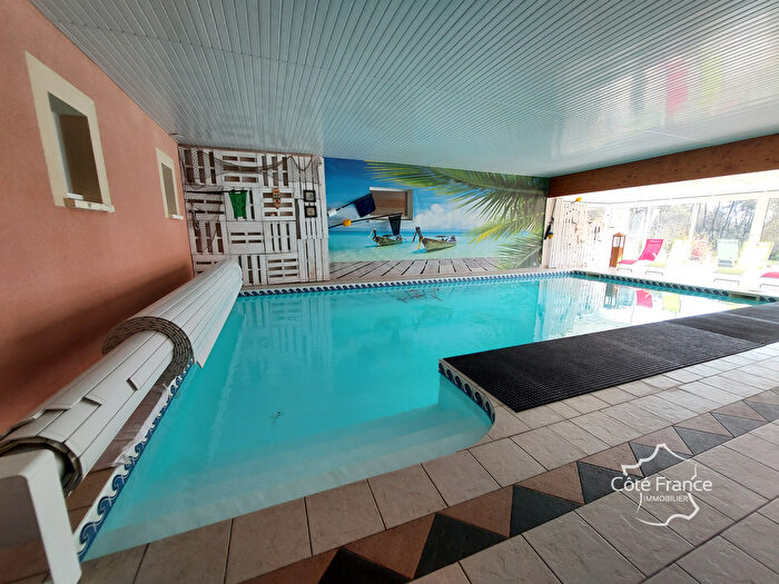 Maison à vendre - Puynormand - 7 pièces - 6 chambres