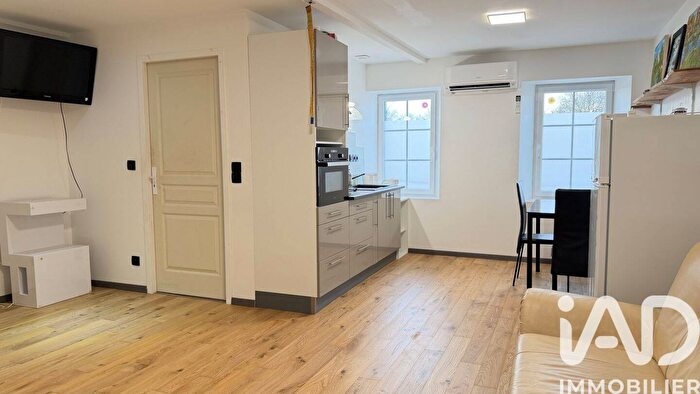 Appartement à louer - Fontaines-dOzillac - 2 pièces - 1 chambre