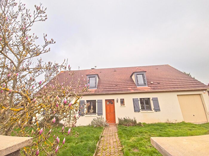 Maison à vendre - Tacoignières - 7 pièces - 5 chambres