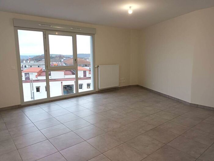 Appartement à louer - LIsle-dAbeau, Fauvettes - 1 pièce