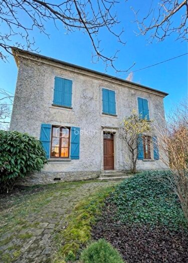 Maison 8 pièces à vendre à La Trétoire