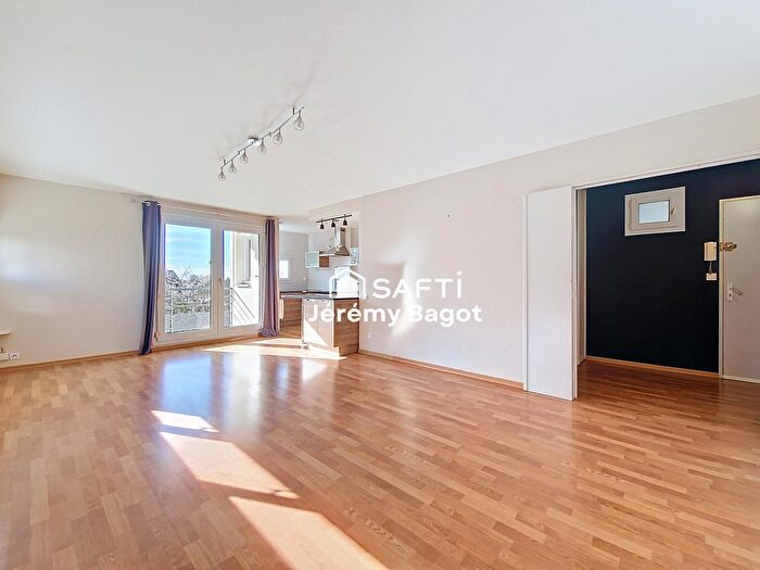 Appartement à vendre - Tours, Sainte-Radegonde, IUT - 4 pièces - 3 chambres