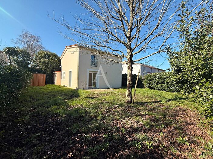 Maison à louer - Saint-Jacques-Ripossière, Nantes - 5 pièces - 3 chambres