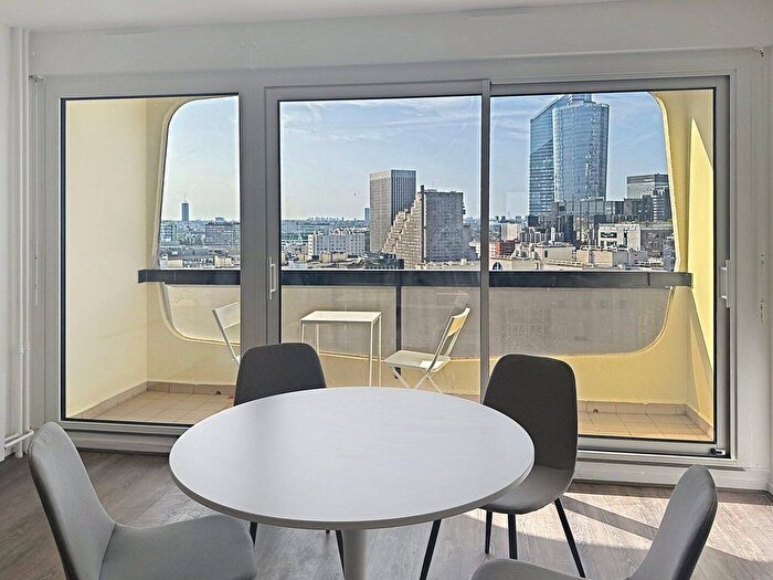 Courbevoie : Appartement 2 pièces à louer