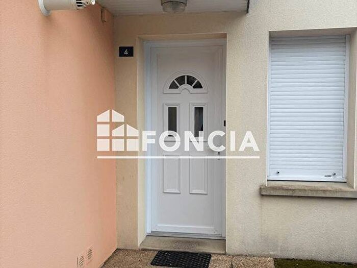 Montreux, Sablé-sur-Sarthe : Maison 4 pièces à louer