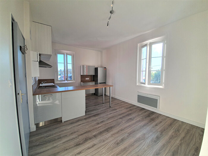 Appartement 3 pièces à Saint-Palais, à louer