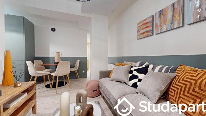 Appartement à louer - Centre, Blagnac - 1 pièce - 2 chambres