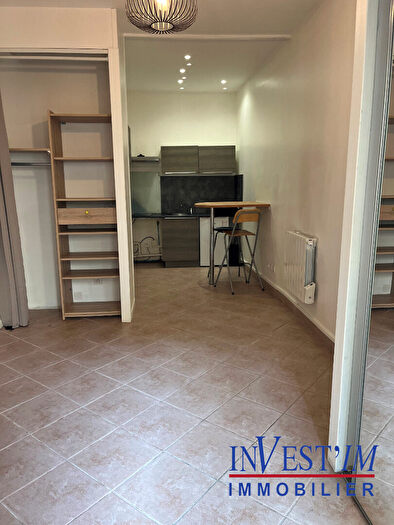 Appartement à louer - Oullins, Centre-ville - 1 pièce