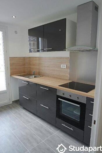 Berriat-Ampere, Grenoble - Appartement 5 pièces à louer