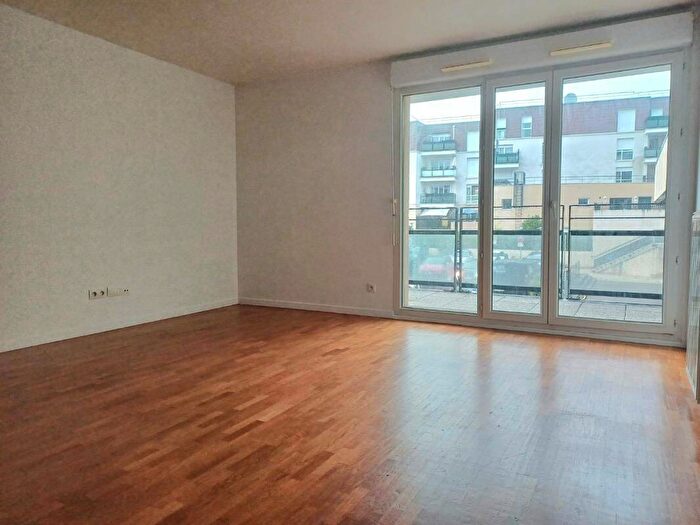 Est, Palaiseau : Appartement 3 pièces à louer