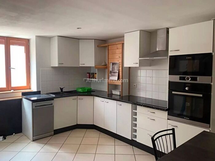 Maison à louer - Ouest, Belley - 3 pièces - 2 chambres