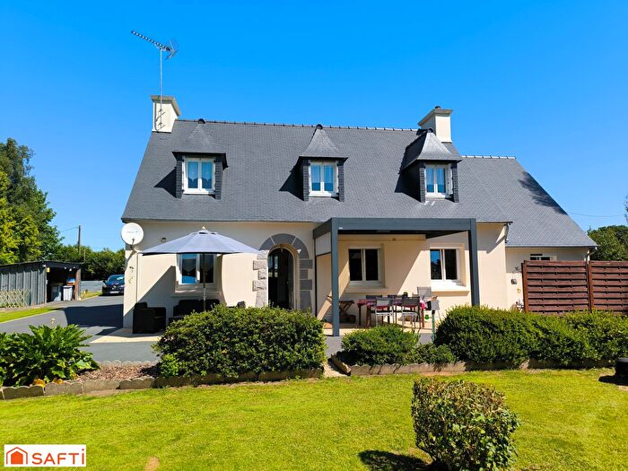 Maison à vendre - Plestin-les-Grèves - 8 pièces - 4 chambres