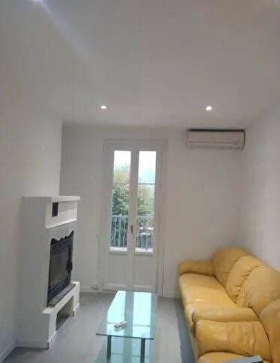 Maison à louer - Tourrettes-sur-Loup - 3 pièces - 2 chambres