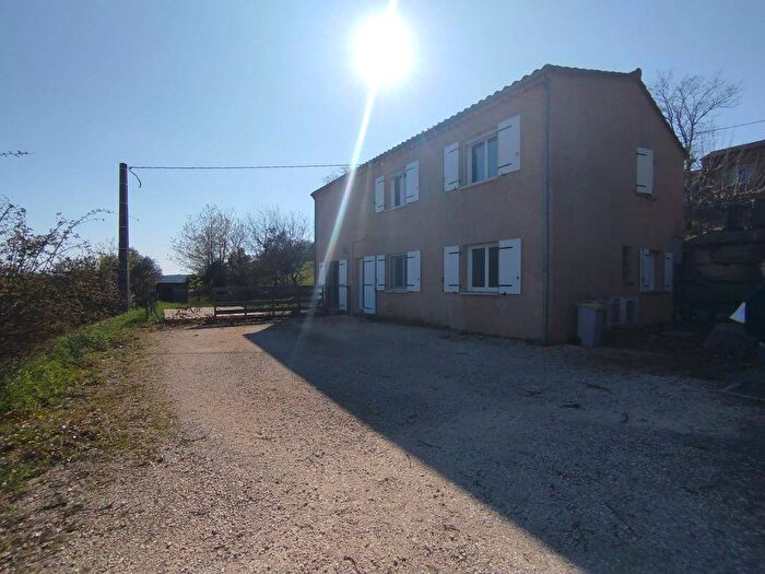 Appartement à louer - Uzer - 4 pièces - 3 chambres