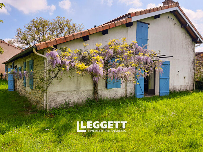 Maison 8 pièces à Messé, à vendre