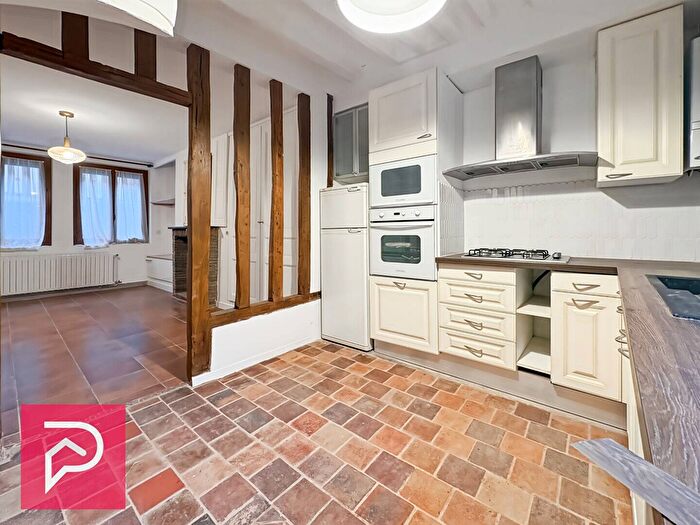 Maison à louer - Centre Ville, Bernay - 4 pièces - 3 chambres