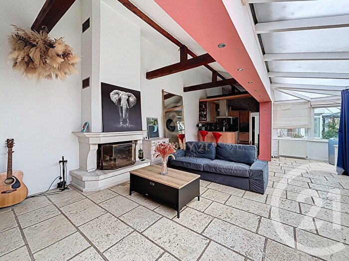 Maison à vendre - Chelles, Arcades, Castermant - 5 pièces - 3 chambres