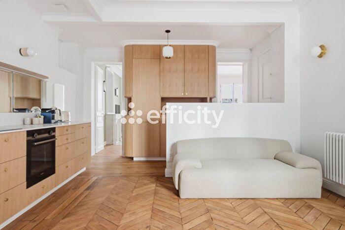 Appartement à vendre - Levallois-Perret, Centre-ville - 4 pièces - 3 chambres