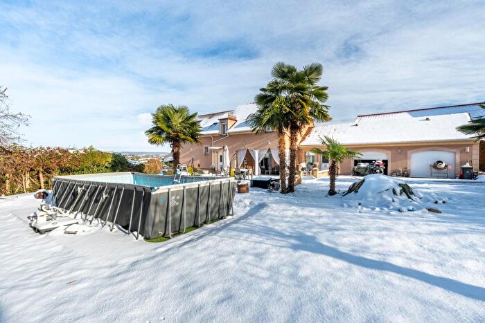 Maison à vendre - Mézières-sur-Seine - 7 pièces - 4 chambres