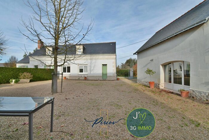 Maison 13 pièces à Saint-Hilaire-Saint-Florent, Saint-Hilaire, à vendre