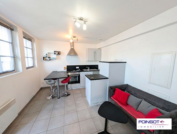 Maison à louer - Saint-Georges-des-Gardes - 1 pièce - 1 chambre