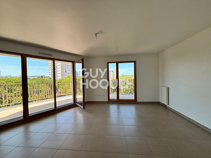 Appartement 4 pièces à louer à Nanterre, Petit Nanterre