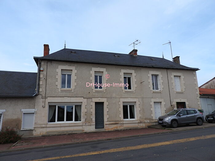 Saint-Martin-l'Ars - Maison 10 pièces à vendre