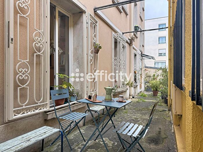 Appartement 3 pièces à Le Pré-Saint-Gervais, Centre-ville, Egalité, à vendre